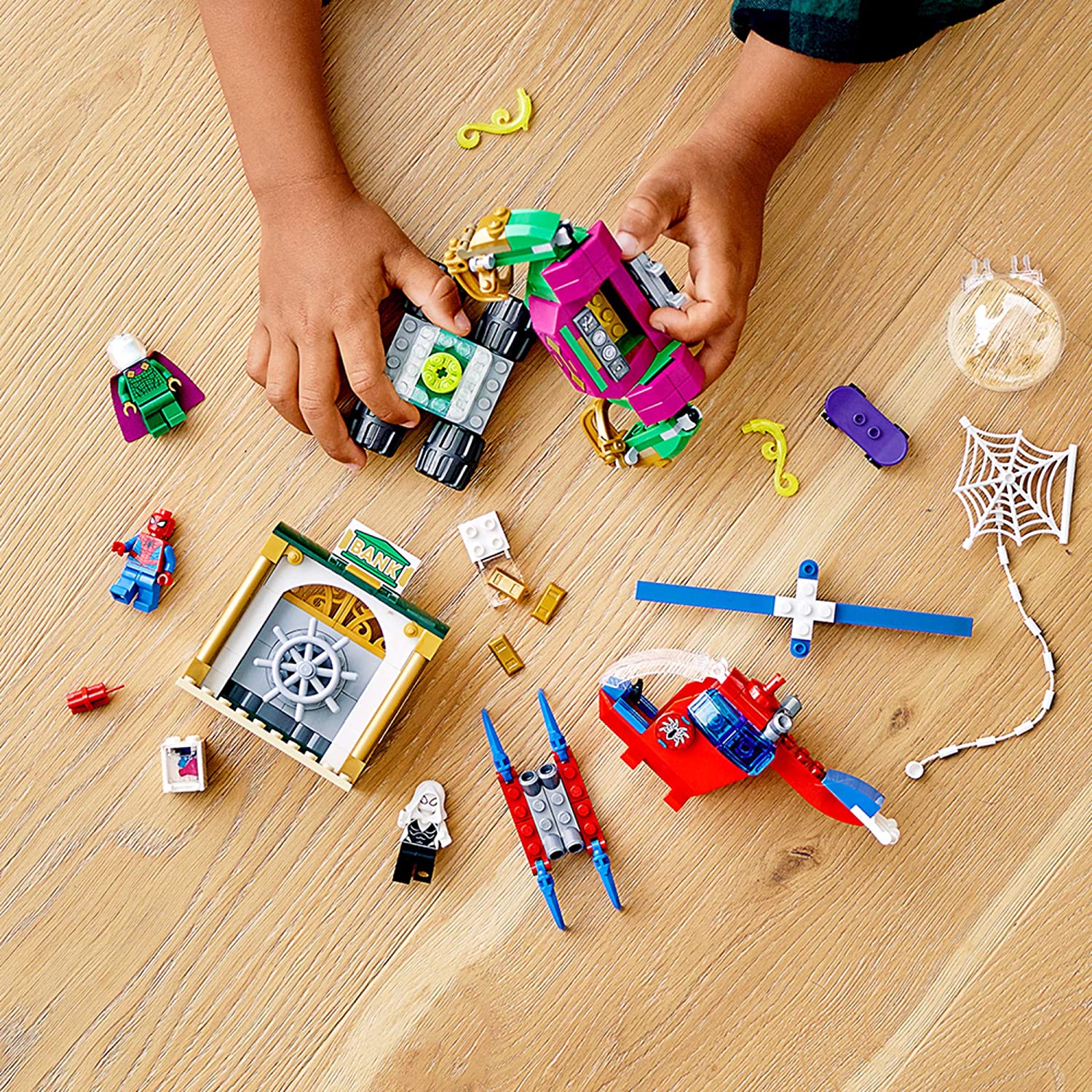 LEGO Marvel Spider-Man The Menace of Mysterio 76149 Cool Superhero ...